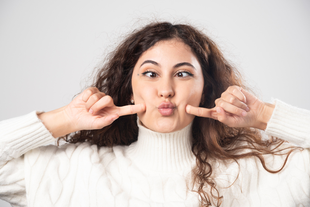 What is a Lip Flip? Everything You Need to Know About the Trendy ...